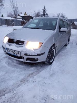 Pelēks Skoda Fabia 2007 Ludza, ar dzinēja tilpumu 1.40 L un nobraukumu 370 tūkst. km par 890 €, foto 6 vietnē AUTOMOTO.COM.LV