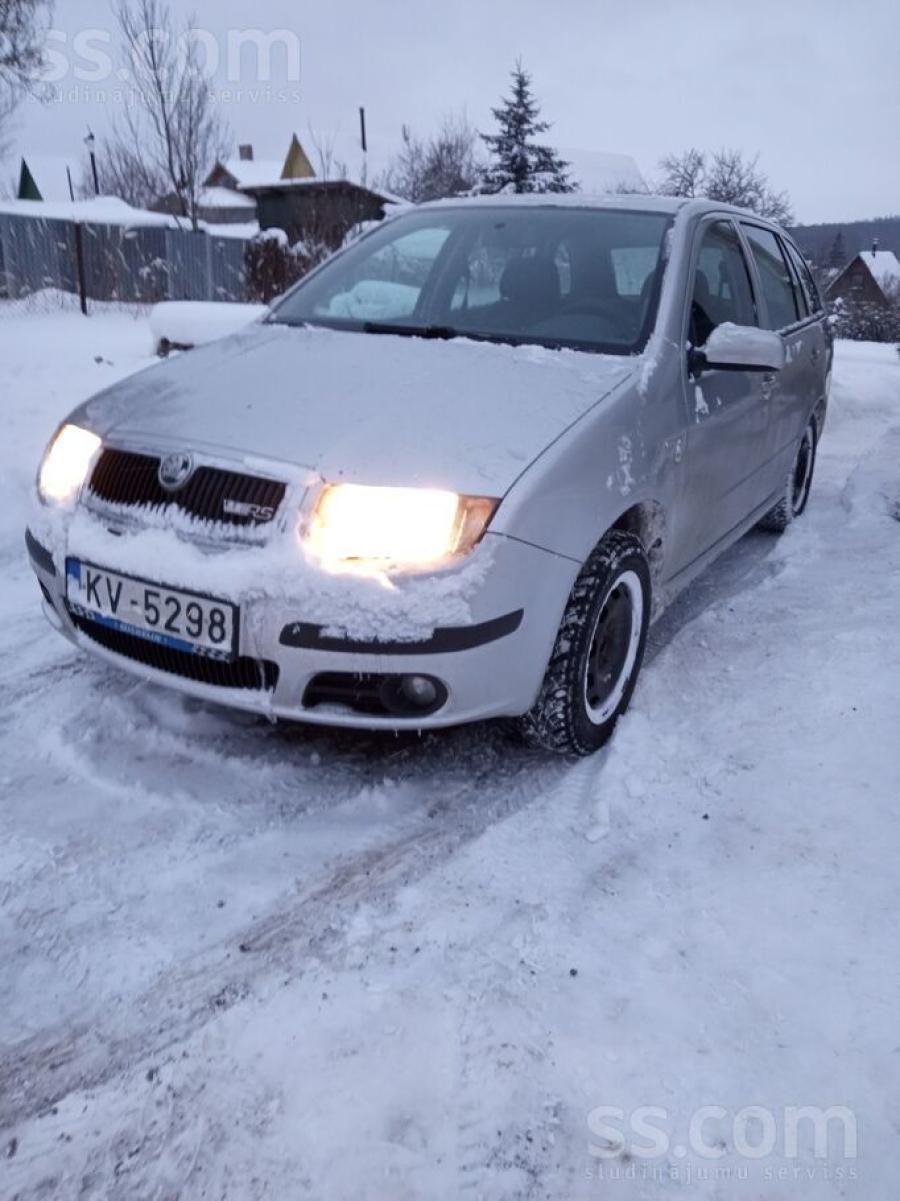 Pelēks Skoda Fabia 2007 Ludza, ar dzinēja tilpumu 1.40 L un nobraukumu 370 tūkst. km par 890 €, foto 6 vietnē AUTOMOTO.COM.LV