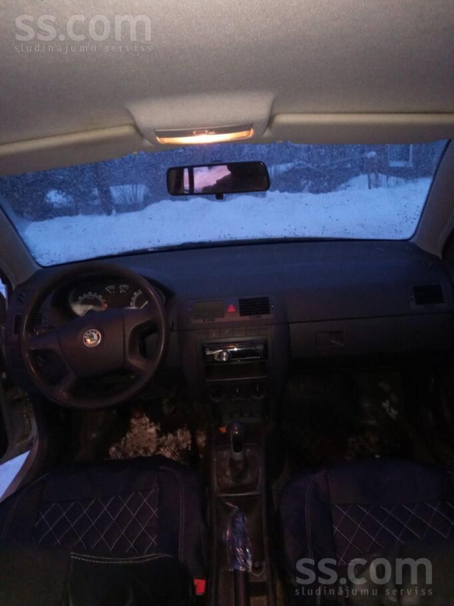 Pelēks Skoda Fabia 2007 Ludza, ar dzinēja tilpumu 1.40 L un nobraukumu 370 tūkst. km par 890 €, foto 19 vietnē AUTOMOTO.COM.LV
