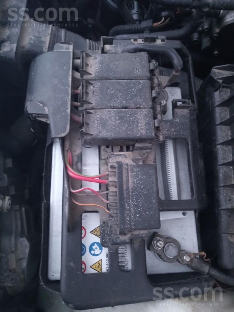 Pelēks Skoda Fabia 2007 Ludza, ar dzinēja tilpumu 1.40 L un nobraukumu 370 tūkst. km par 890 €, foto 24 vietnē AUTOMOTO.COM.LV