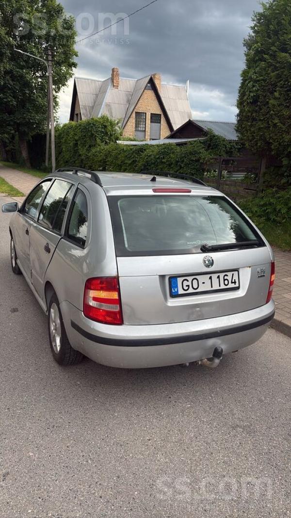 Grey Skoda Fabia 2007 in Riga, with an engine capacity of 1.40 L and mileage of 276 thousand km for 547 €, photo 2 on AUTOMOTO.COM.LV
