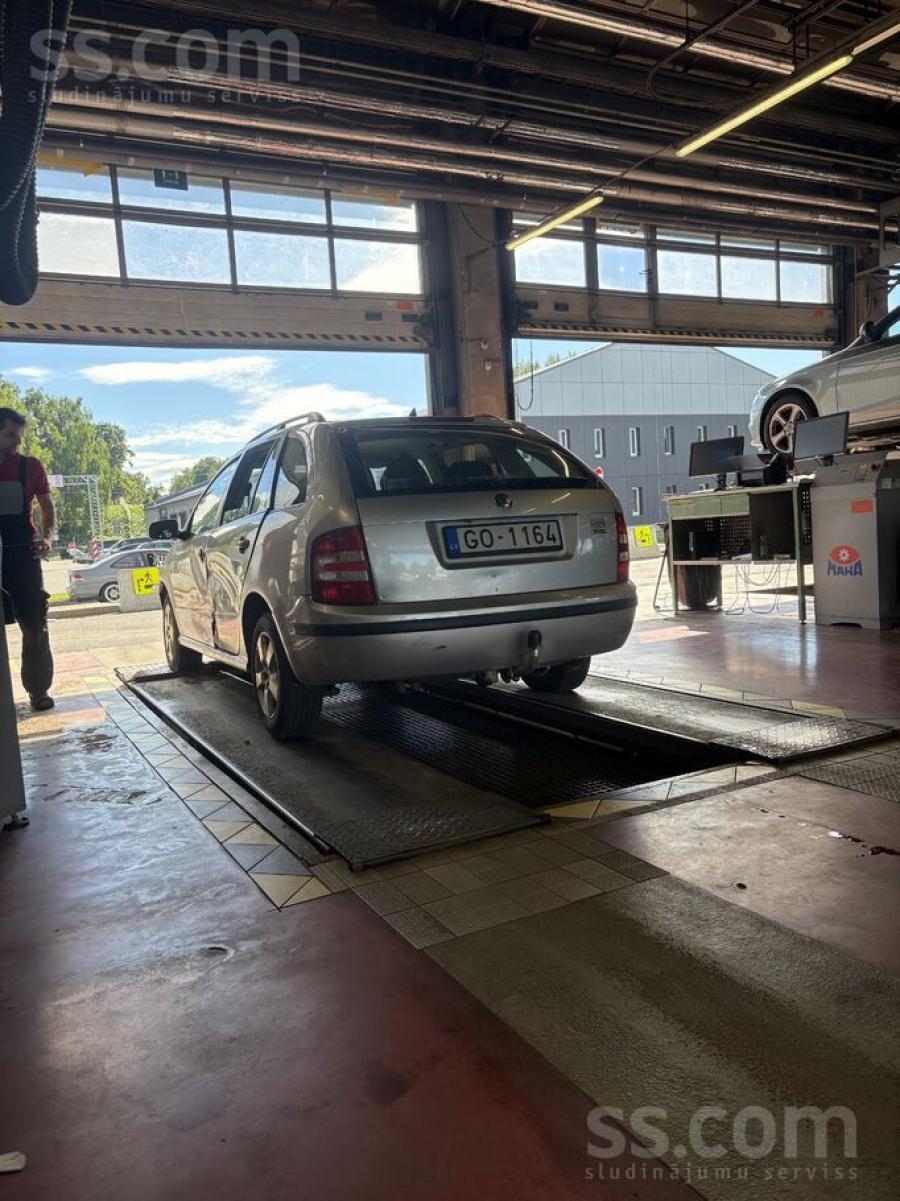 Pelēks Skoda Fabia 2007 Rīga, ar dzinēja tilpumu 1.40 L un nobraukumu 276 tūkst. km par 547 €, foto 6 vietnē AUTOMOTO.COM.LV