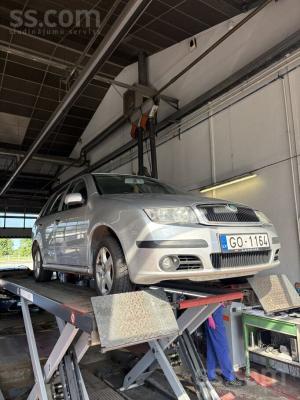 Pelēks Skoda Fabia 2007 Rīga, ar dzinēja tilpumu 1.40 L un nobraukumu 276 tūkst. km par 547 €, foto 9 vietnē AUTOMOTO.COM.LV