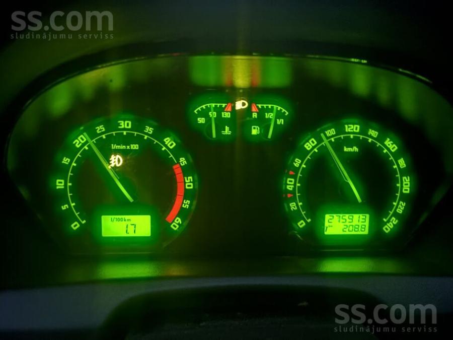 Pelēks Skoda Fabia 2007 Rīga, ar dzinēja tilpumu 1.40 L un nobraukumu 276 tūkst. km par 547 €, foto 13 vietnē AUTOMOTO.COM.LV