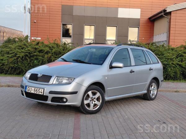 Pelēks Skoda Fabia 2007 Rīga, ar dzinēja tilpumu 1.20 L un nobraukumu 187 tūkst. km par 1300 €, foto 1 vietnē AUTOMOTO.COM.LV