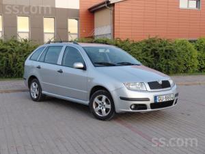 Pelēks Skoda Fabia 2007 Rīga, ar dzinēja tilpumu 1.20 L un nobraukumu 187 tūkst. km par 1300 €, foto 3 vietnē AUTOMOTO.COM.LV