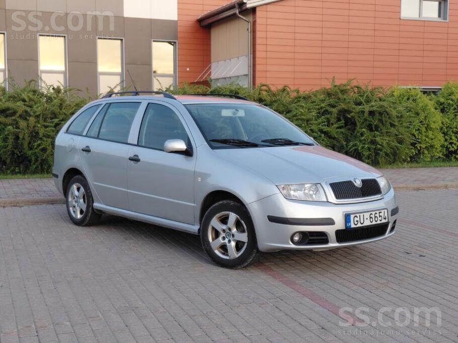 Pelēks Skoda Fabia 2007 Rīga, ar dzinēja tilpumu 1.20 L un nobraukumu 187 tūkst. km par 1300 €, foto 3 vietnē AUTOMOTO.COM.LV
