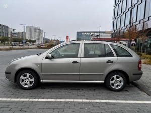 Pelēks Skoda Fabia 2007 Viļņa, ar dzinēja tilpumu 1.39 L un nobraukumu 109 tūkst. km par 1990 €, foto 3 vietnē AUTOMOTO.COM.LV