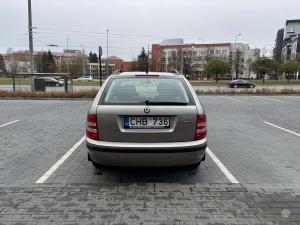 Pelēks Skoda Fabia 2007 Viļņa, ar dzinēja tilpumu 1.39 L un nobraukumu 109 tūkst. km par 1990 €, foto 5 vietnē AUTOMOTO.COM.LV
