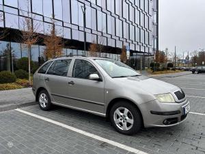 Pelēks Skoda Fabia 2007 Viļņa, ar dzinēja tilpumu 1.39 L un nobraukumu 109 tūkst. km par 1990 €, foto 8 vietnē AUTOMOTO.COM.LV
