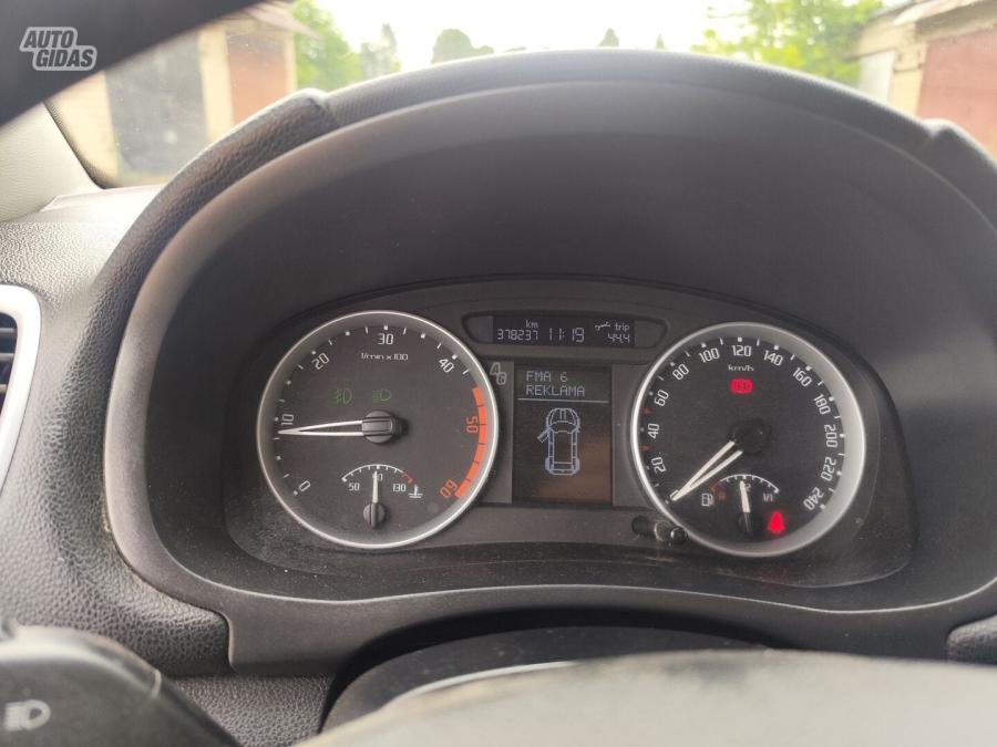 Pelēks Skoda Fabia 2008 Ukmergė, ar dzinēja tilpumu 1.90 L un nobraukumu 378 tūkst. km par 1750 €, foto 9 vietnē AUTOMOTO.COM.LV