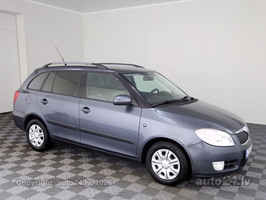 Pelēks Skoda Fabia 2008 Tallina, ar dzinēja tilpumu 1.20 L un nobraukumu 269 tūkst. km par 1399 €, foto 1 vietnē AUTOMOTO.COM.LV
