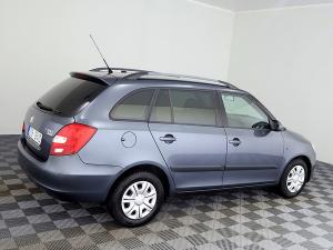 Pelēks Skoda Fabia 2008 Tallina, ar dzinēja tilpumu 1.20 L un nobraukumu 269 tūkst. km par 1399 €, foto 4 vietnē AUTOMOTO.COM.LV