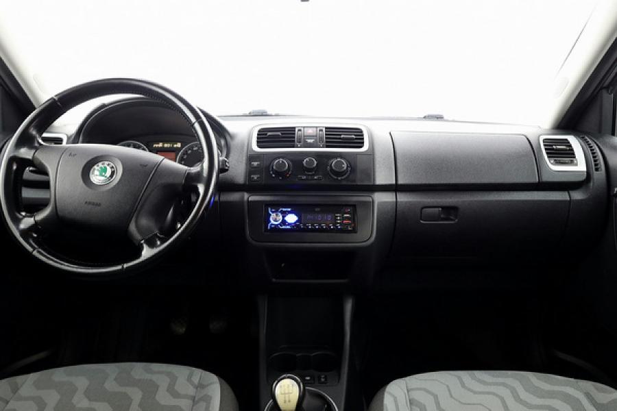 Pelēks Skoda Fabia 2008 Tallina, ar dzinēja tilpumu 1.20 L un nobraukumu 269 tūkst. km par 1399 €, foto 6 vietnē AUTOMOTO.COM.LV