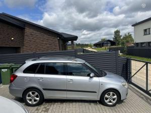 Grey Skoda Fabia 2008 in Vilnius, with an engine capacity of 1.90 L and mileage of 335 thousand km for 1499 €, photo  on AUTOMOTO.COM.LV