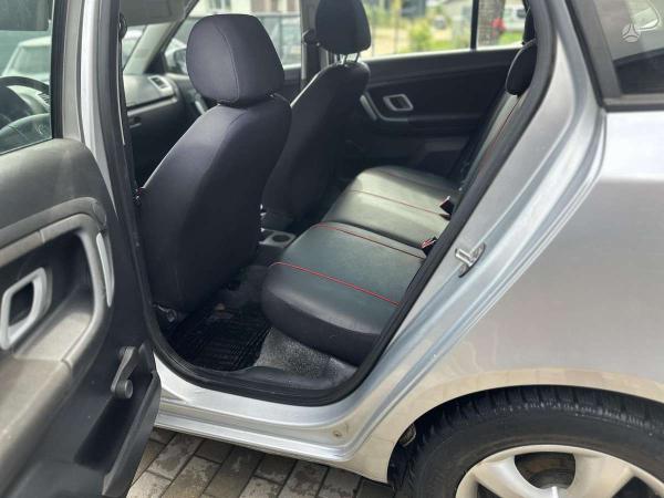Pelēks Skoda Fabia 2008 Viļņa, ar dzinēja tilpumu 1.90 L un nobraukumu 335 tūkst. km par 1499 €, foto 6 vietnē AUTOMOTO.COM.LV