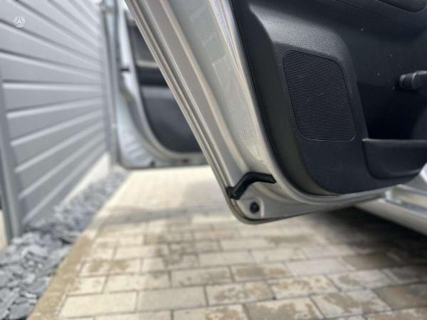 Pelēks Skoda Fabia 2008 Viļņa, ar dzinēja tilpumu 1.90 L un nobraukumu 335 tūkst. km par 1499 €, foto 7 vietnē AUTOMOTO.COM.LV