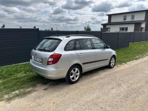 Pelēks Skoda Fabia 2008 Viļņa, ar dzinēja tilpumu 1.90 L un nobraukumu 335 tūkst. km par 1499 €, foto 16 vietnē AUTOMOTO.COM.LV