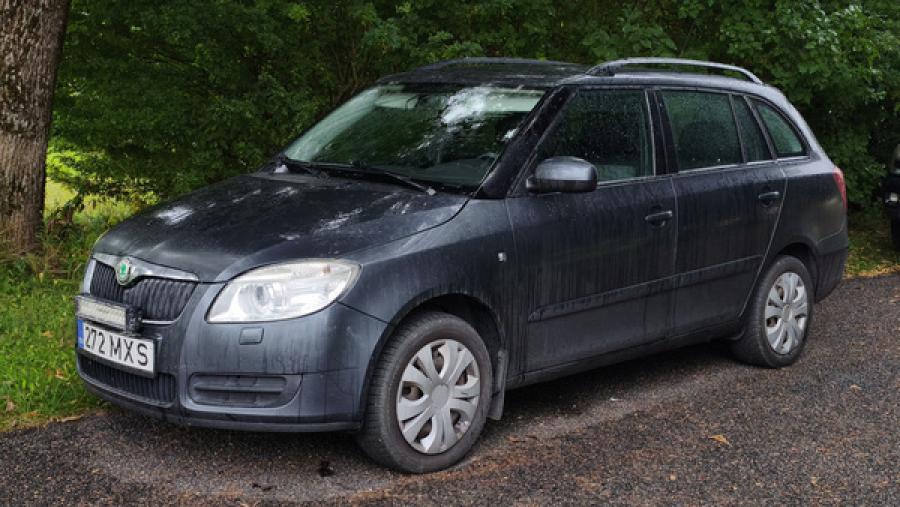 Pelēks Skoda Fabia 2008 Jehvi, ar dzinēja tilpumu 1.90 L un nobraukumu 398 tūkst. km par 900 €, foto 1 vietnē AUTOMOTO.COM.LV