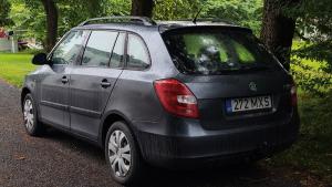 Pelēks Skoda Fabia 2008 Jehvi, ar dzinēja tilpumu 1.90 L un nobraukumu 398 tūkst. km par 900 €, foto 4 vietnē AUTOMOTO.COM.LV