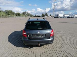 Grey Skoda Fabia 2008 in Marijampole, with an engine capacity of 1.60 L and mileage of 218 thousand km for 1450 €, photo 8 on AUTOMOTO.COM.LV