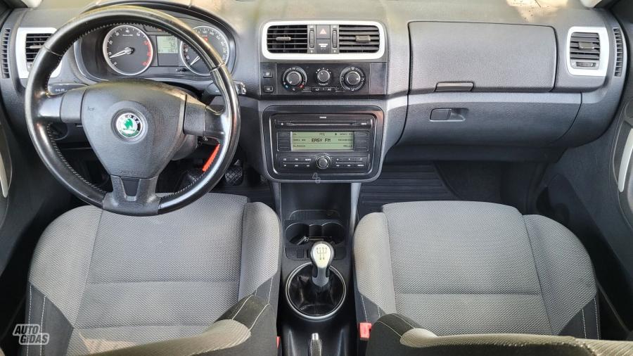 Grey Skoda Fabia 2008 in Vilnius, with an engine capacity of 1.60 L and mileage of 222 thousand km for 1999 €, photo 15 on AUTOMOTO.COM.LV