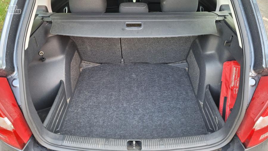 Grey Skoda Fabia 2008 in Vilnius, with an engine capacity of 1.60 L and mileage of 222 thousand km for 1999 €, photo 29 on AUTOMOTO.COM.LV
