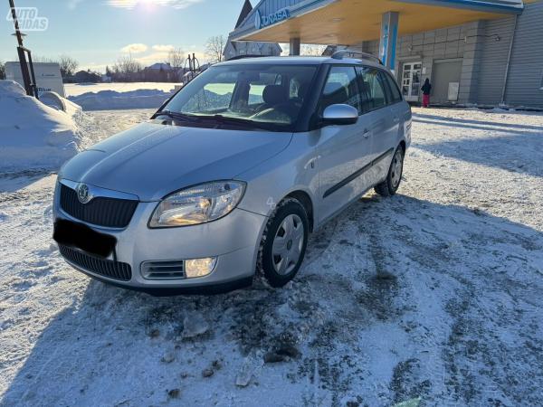 Grey Skoda Fabia 2009 in Siauliai, with an engine capacity of 1.40 L and mileage of 340 thousand km for 1550 €, photo 1 on AUTOMOTO.COM.LV