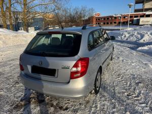 Grey Skoda Fabia 2009 in Siauliai, with an engine capacity of 1.40 L and mileage of 340 thousand km for 1550 €, photo 3 on AUTOMOTO.COM.LV