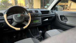 Grey Skoda Fabia 2009 in Vilnius, with an engine capacity of 1.20 L and mileage of 236 thousand km for 1350 €, photo 8 on AUTOMOTO.COM.LV