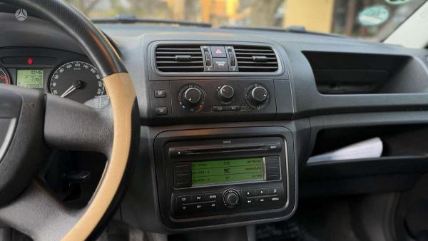Pelēks Skoda Fabia 2009 Viļņa, ar dzinēja tilpumu 1.20 L un nobraukumu 236 tūkst. km par 1350 €, foto 9 vietnē AUTOMOTO.COM.LV