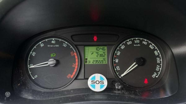 Pelēks Skoda Fabia 2009 Viļņa, ar dzinēja tilpumu 1.20 L un nobraukumu 236 tūkst. km par 1350 €, foto 10 vietnē AUTOMOTO.COM.LV