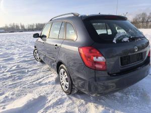 Grey Skoda Fabia 2010 in Marijampole, with an engine capacity of 1.60 L and mileage of 245 thousand km for 2650 €, photo 2 on AUTOMOTO.COM.LV