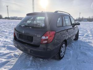 Grey Skoda Fabia 2010 in Marijampole, with an engine capacity of 1.60 L and mileage of 245 thousand km for 2650 €, photo 3 on AUTOMOTO.COM.LV