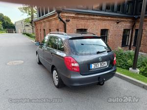 Grey Skoda Fabia 2010 in Tallinn, with an engine capacity of 1.20 L and mileage of 210 thousand km for 1999 €, photo 4 on AUTOMOTO.COM.LV