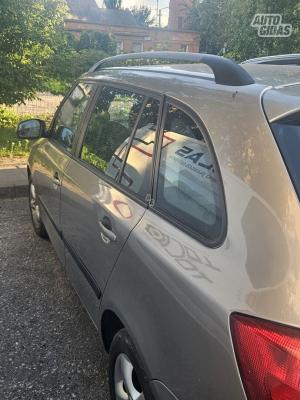 Pelēks Skoda Fabia 2010 Kauņa, ar dzinēja tilpumu 1.90 L un nobraukumu 221 tūkst. km par 2800 €, foto 7 vietnē AUTOMOTO.COM.LV