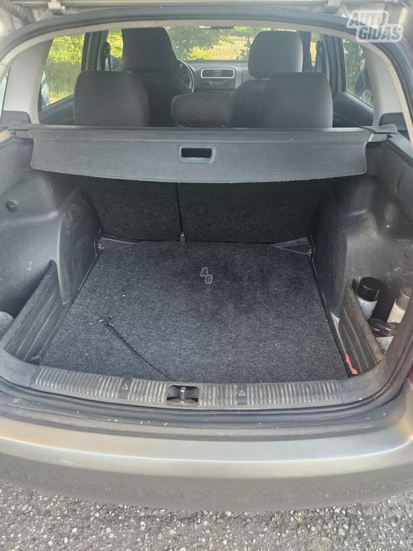 Pelēks Skoda Fabia 2010 Kauņa, ar dzinēja tilpumu 1.90 L un nobraukumu 221 tūkst. km par 2800 €, foto 7 vietnē AUTOMOTO.COM.LV