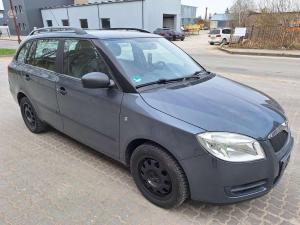 Серый Шкода Фабия 2010 в Тельшяй, объемом двигателя 1.40 л и пробегом 145 тыс. км за 2499 €, фото 4 на AUTOMOTO.COM.LV