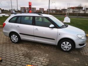 Pelēks Skoda Fabia 2011 Klaipėda, ar dzinēja tilpumu 1.60 L un nobraukumu 177 tūkst. km par 3190 €, foto 7 vietnē AUTOMOTO.COM.LV