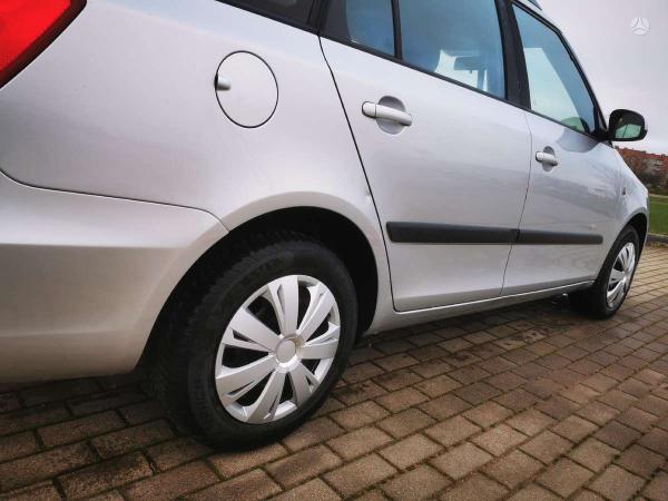 Grey Skoda Fabia 2011 in Klaipeda, with an engine capacity of 1.60 L and mileage of 177 thousand km for 3190 €, photo 10 on AUTOMOTO.COM.LV