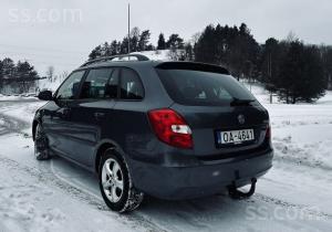 Pelēks Skoda Fabia 2011 Tukums, ar dzinēja tilpumu 1.20 L un nobraukumu 292 tūkst. km par 2900 €, foto 3 vietnē AUTOMOTO.COM.LV