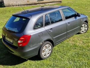 Pelēks Skoda Fabia 2011 Jelgava, ar dzinēja tilpumu 1.20 L un nobraukumu 166 tūkst. km par 2300 €, foto 4 vietnē AUTOMOTO.COM.LV