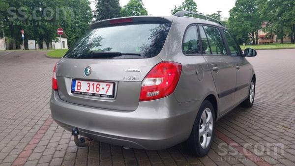 Grey Skoda Fabia 2011 in Aluksne, with an engine capacity of 1.20 L and mileage of 0 thousand km for 3000 €, photo 5 on AUTOMOTO.COM.LV