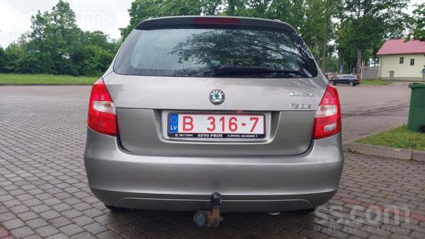 Grey Skoda Fabia 2011 in Aluksne, with an engine capacity of 1.20 L and mileage of 0 thousand km for 3000 €, photo 7 on AUTOMOTO.COM.LV