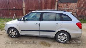 Grey Skoda Fabia 2011 in Tallinn, with an engine capacity of 1.20 L and mileage of 0 thousand km for 1900 €, photo 4 on AUTOMOTO.COM.LV