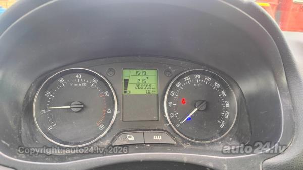 Grey Skoda Fabia 2011 in Tallinn, with an engine capacity of 1.20 L and mileage of 0 thousand km for 1900 €, photo 6 on AUTOMOTO.COM.LV
