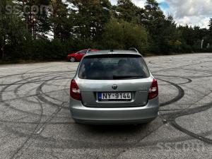 Grey Skoda Fabia 2011 in Ventspils, with an engine capacity of 1.20 L and mileage of 246 thousand km for 3200 €, photo 5 on AUTOMOTO.COM.LV