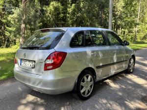 Серый Шкода Фабия 2011 в Паневежис, объемом двигателя 1.60 л и пробегом 293 тыс. км за 980 €, фото 8 на AUTOMOTO.COM.LV