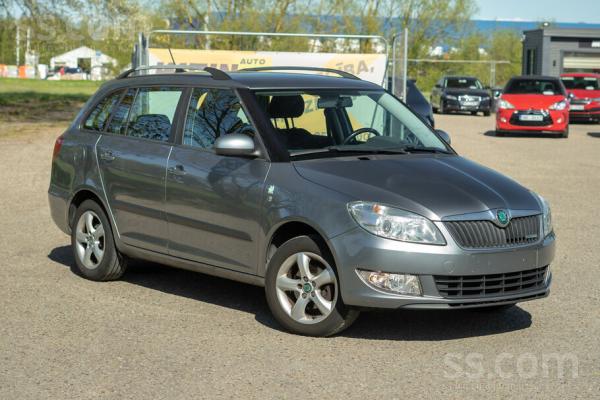 Pelēks Skoda Fabia 2012 Liepāja, ar dzinēja tilpumu 1.20 L un nobraukumu 295 tūkst. km par 3950 €, foto 5 vietnē AUTOMOTO.COM.LV