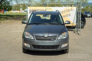 Pelēks Skoda Fabia 2012 Liepāja, ar dzinēja tilpumu 1.20 L un nobraukumu 295 tūkst. km par 850 €, foto 6 vietnē AUTOMOTO.COM.LV